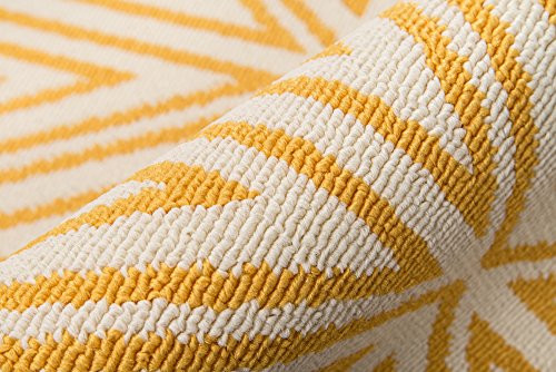 Momeni Rugs Baja Collection Area Rug, 5'3" x 7'6", Yellow