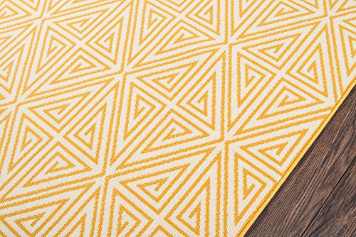 Momeni Rugs Baja Collection Area Rug, 5'3" x 7'6", Yellow