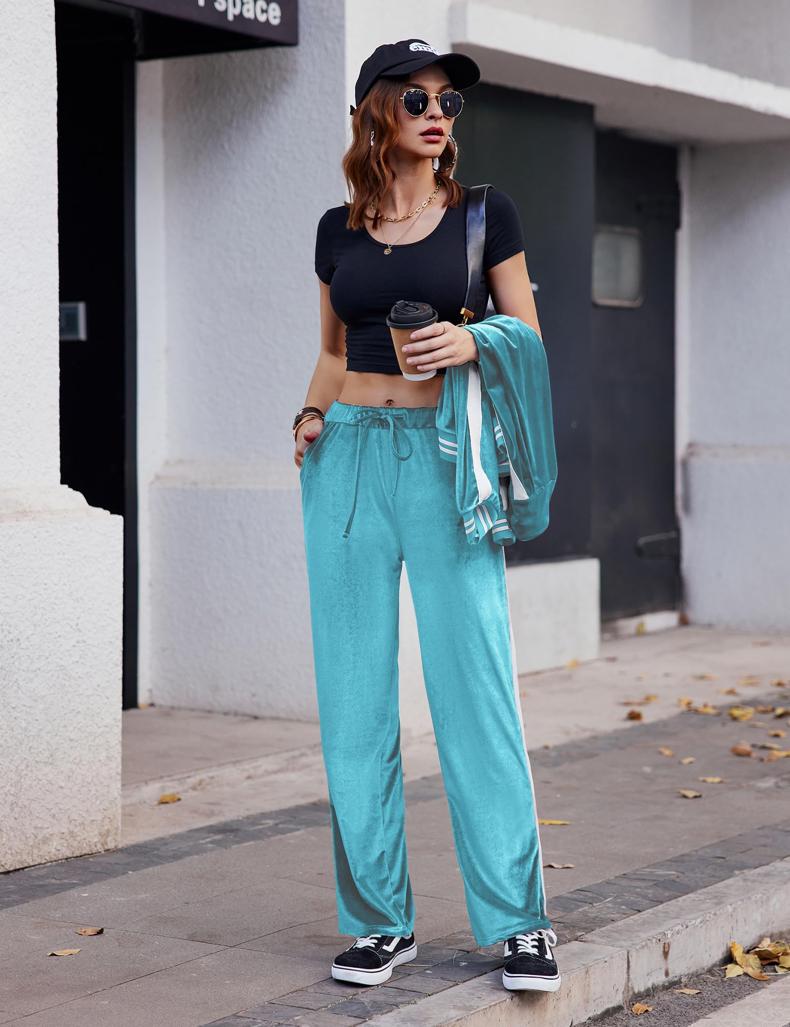 Ekouaer Women's Velvet Velor Tracksuits 2 Piece Lounge Outfits Zip Up Sweatshirt and Sweatpants with Pockets S-3XL(Light blue,Large)