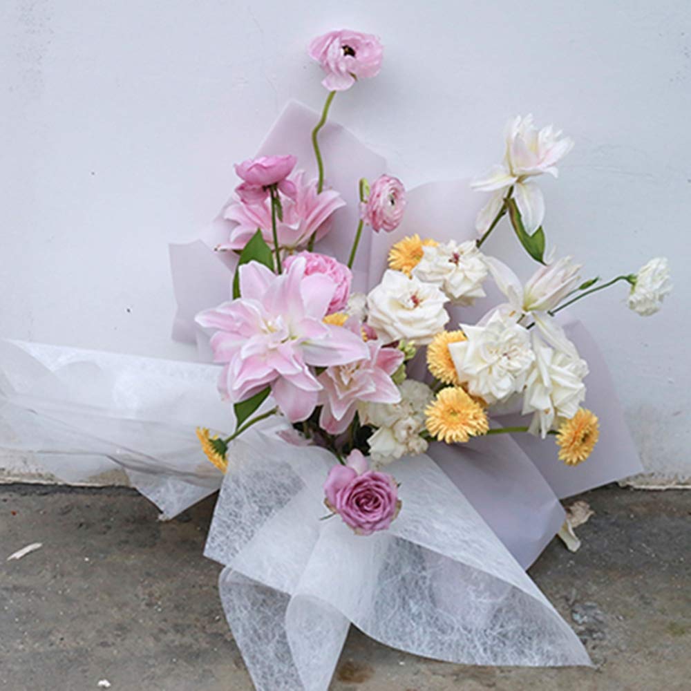 BBJ WRAPS Korean Wrapping Paper Gift Flower Wrapping Cotton Waterproof Bouquet Packaging Tissue Paper Florist Supplies 15 Sheets, 22.8 x 22.8 Inch (Champagne)