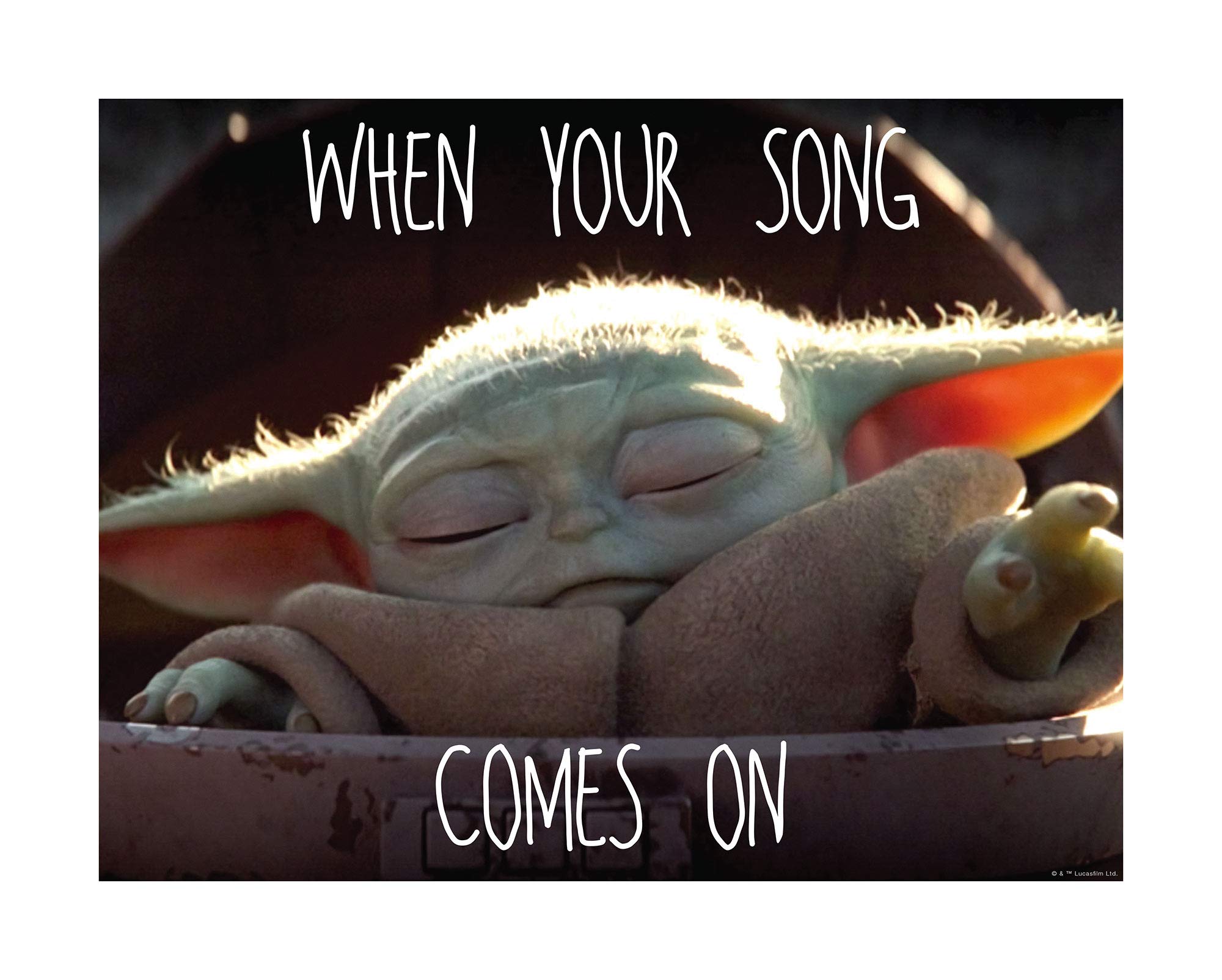 Komar Wandbild Dekoration, Kunstdruck | Größe Star Wars Mandalorian The Child Music | Baby Yoda Decoration Wall Picture Poster Art Print | Size 50 x 40 cm | Without Frame | WB-SW-009-50x40, Colourful