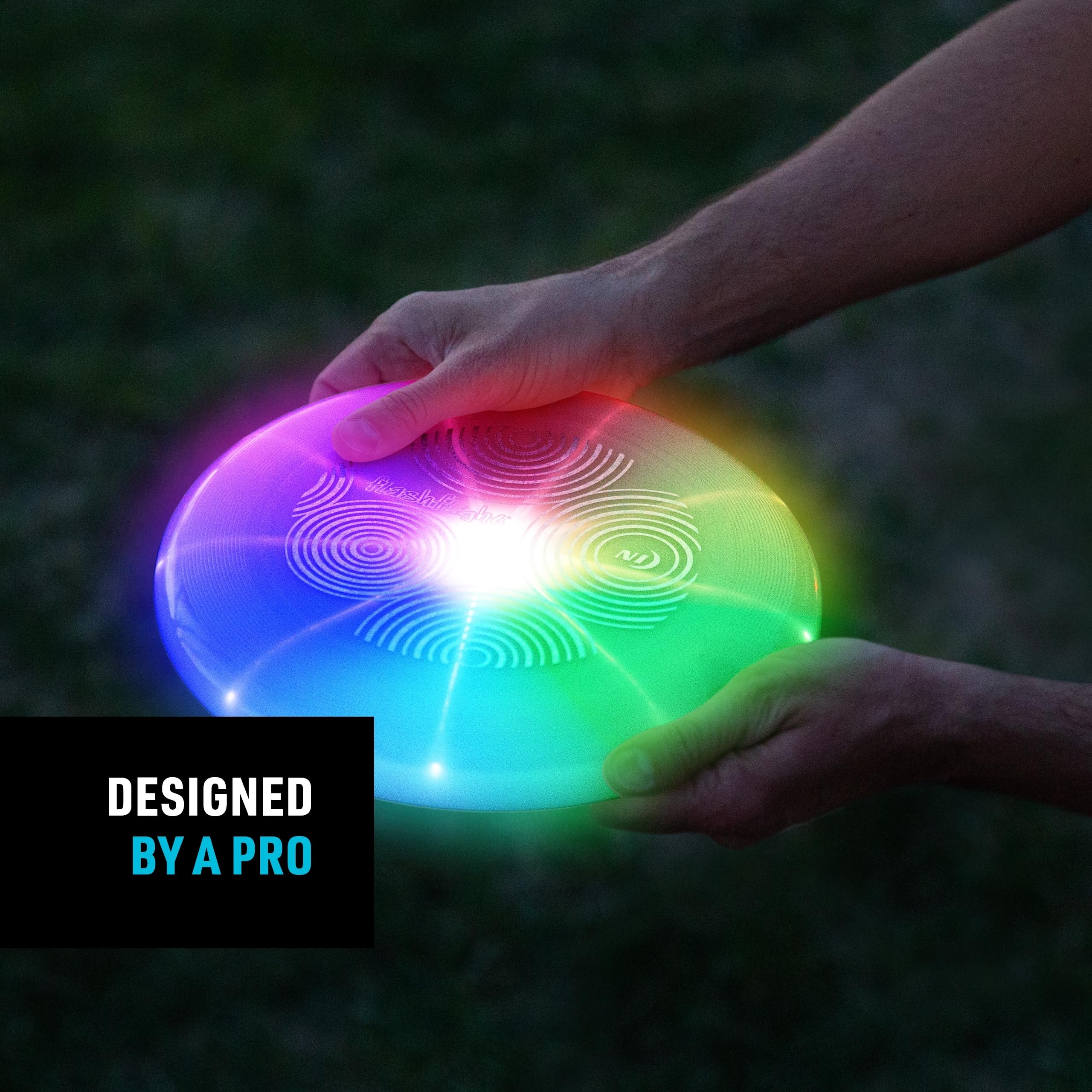 Nite Ize Flashflight Light Up Flying Disc - Family Game Night Fly Disc Toy - LED Disc with Replaceable Batteries - Family Game Night Accessories with Light - Disc-O