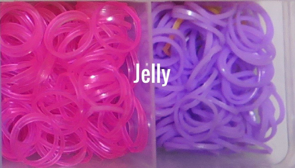 DasKid 12100+ Rubber Bands Refill Loom Set 11,000+ Loom Bands 42 Colors 600 Clips 200 Beads + 52 ABC Beads 30 Charms 10 Backpack Hooks 10 Tassels 5 Crochet Hooks 5 Hair Clips +ABC & Number Stickers