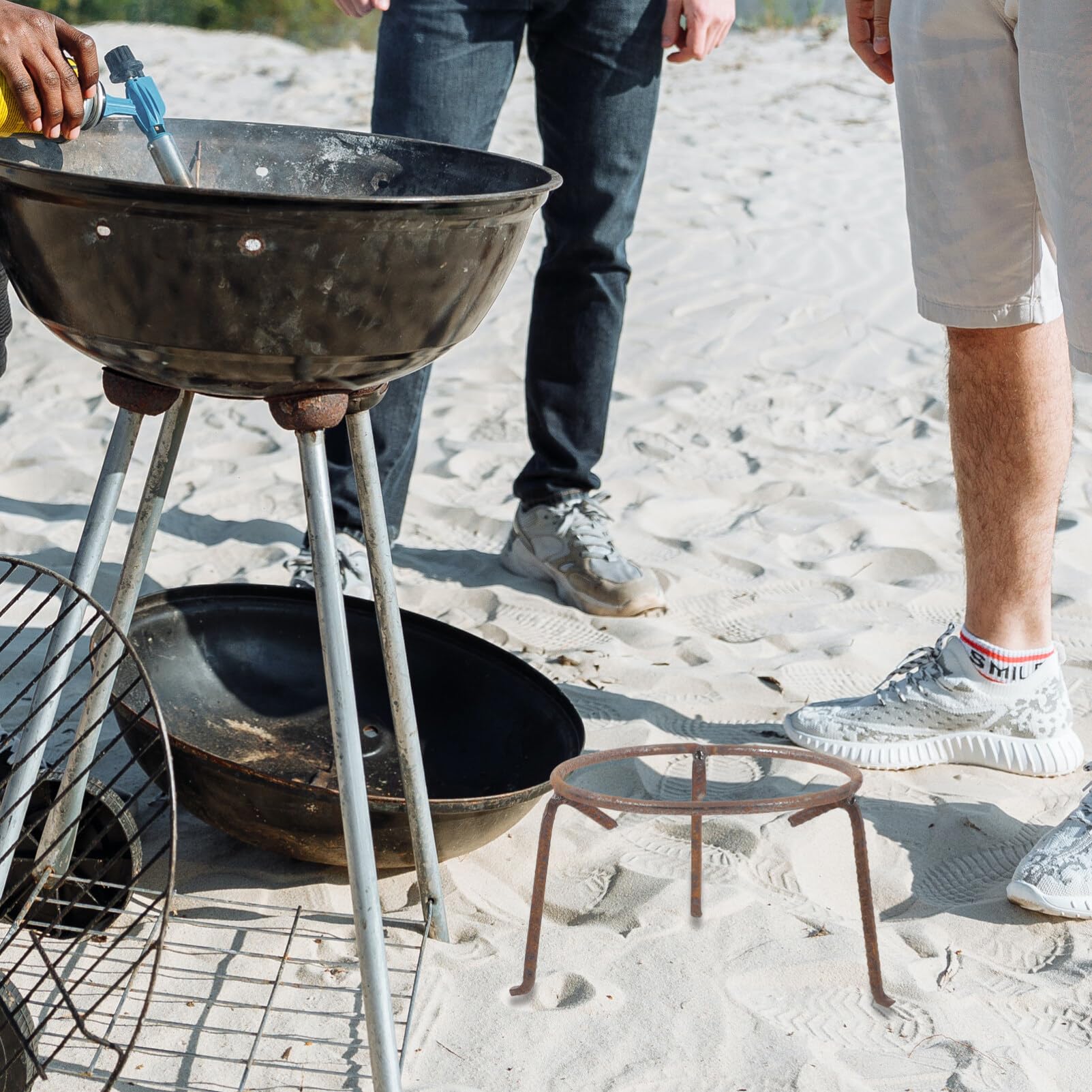 GANAZONO Small Camping Pans Tripod Open Fire Camping Tripod Cooking Stand Iron Pot Stand Tripod Grill for Campfire Camping Backyards Patios