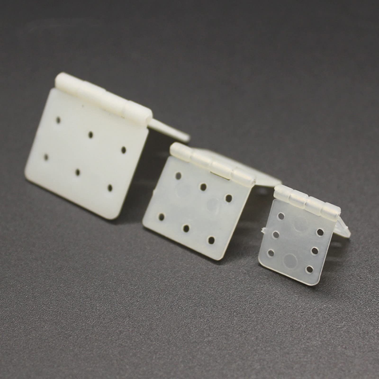 skrnrhrery Nylon Hinges, 3 Sizes are Available Suitable for RC Airplane Model Airplane Parts Fixed Wing Model Airplane Square Loose-Leaf 16-Pack (Medium 0.63×1.14 inches)