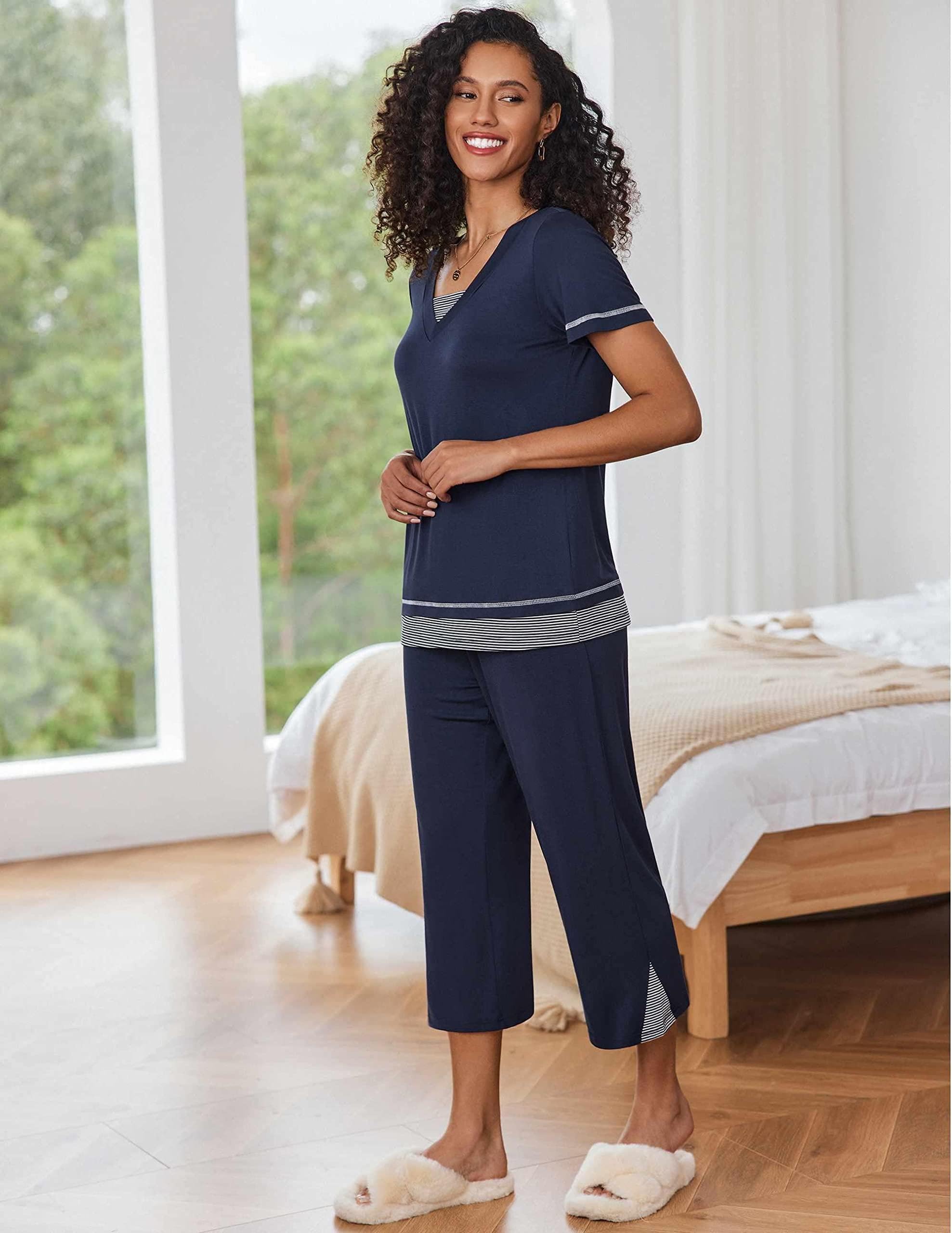 Ekouaer Capri Pajama Sets for Women Capri Pants with Short Tops Sleepwear Ladies Sleep Sets Short Sleeve Pjs Sets Soft Two Piece Loungewear Sets Navy Blue