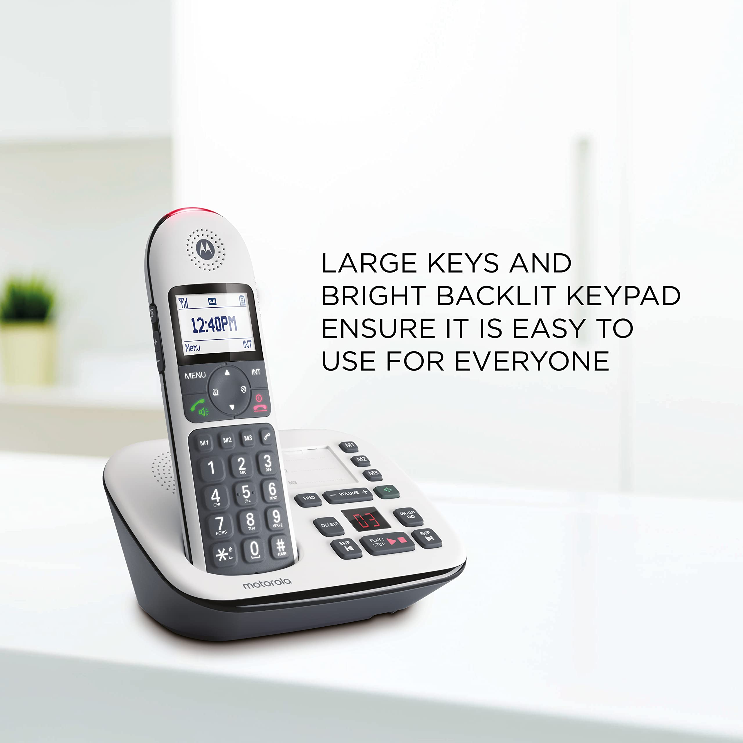 Motorola CD5012 CD5 Series Digital Cordless Telephone with Answering Machine (2 Handsets)