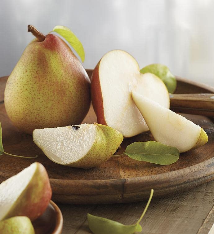 Harry & David Signature Pear, Nut, and Cheese Gift Basket - Classic