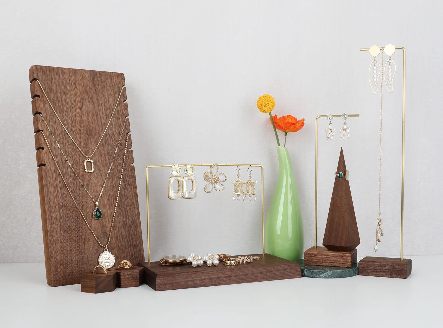 GemeShou Walnut Brass Jewelry Storage Display, Wooden earring organizer for dangle hoop hook, Earring display stands for boutique Closet show【Walnut U Shelf Height 5.91"-Big】