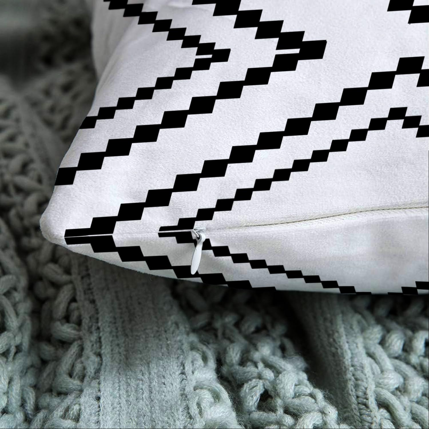 Yaofavo Set of 2 Black Lumbar Pillow Covers Boho Aztec Polyester Blend Decorative Throw Pillow Covers for Sofa Couch Bed Decor, 2 Pack of Pillowcase Only(12x20 Inches, Boho White More)