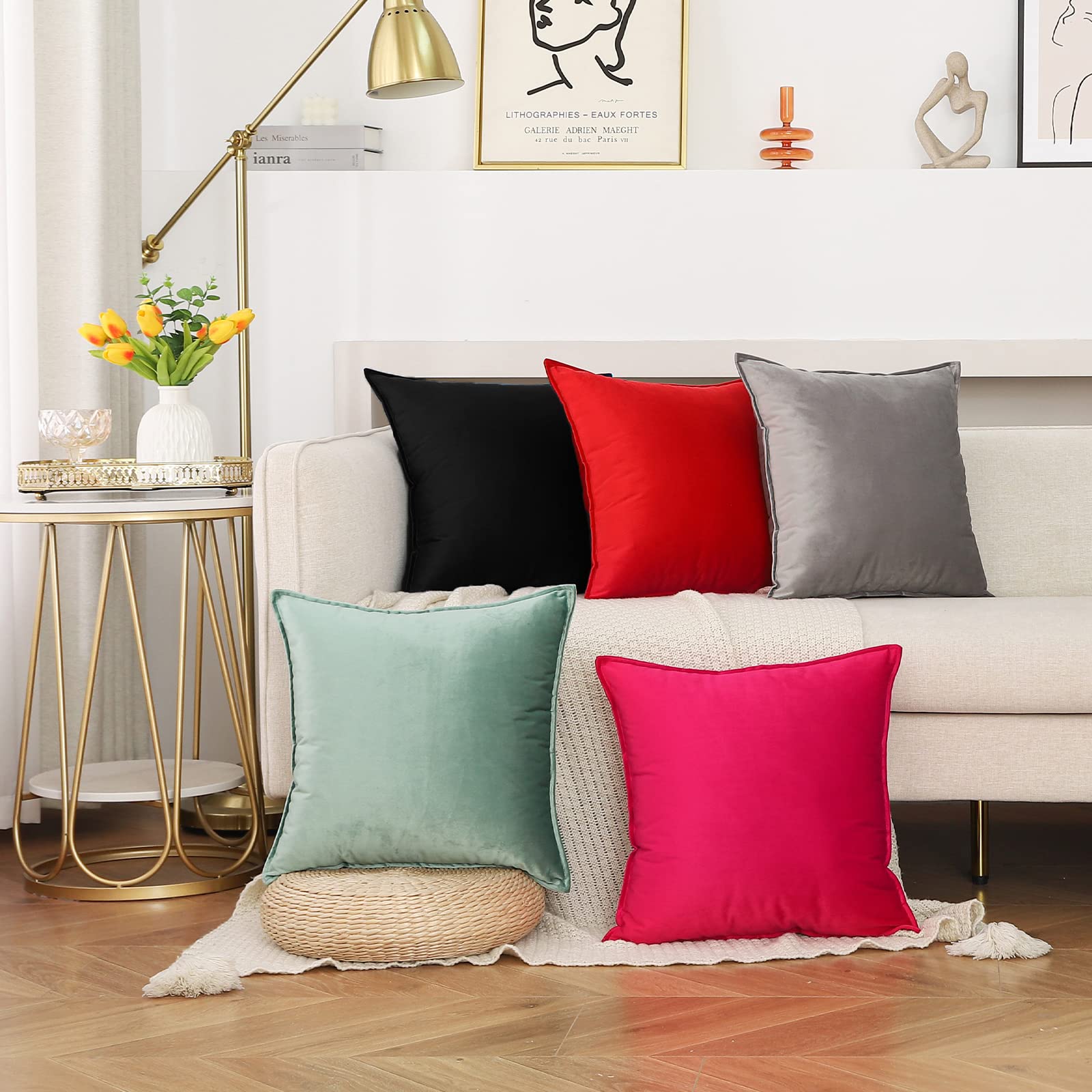 JIAHANNHA Velvet Black Throw Pillow Covers 18×18 Inches Pack of 2 Decorative Soft for Couch Sofa Bed Livingroom Office