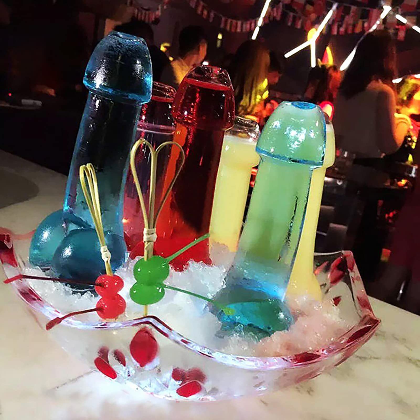 HCHZSH123 Funny Penis Glasses, Creative Wine Glasses for Cocktails, Beer Juice, Drinks, Funny Glass for Pubs and Parties (4 pieces)