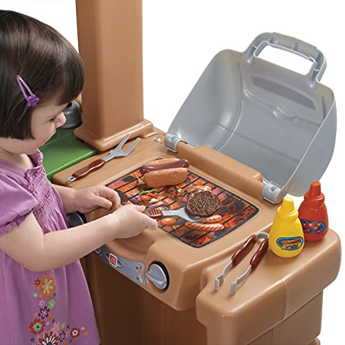Step2 Gather & Grille Playhouse