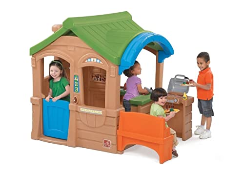 Step2 Gather & Grille Playhouse
