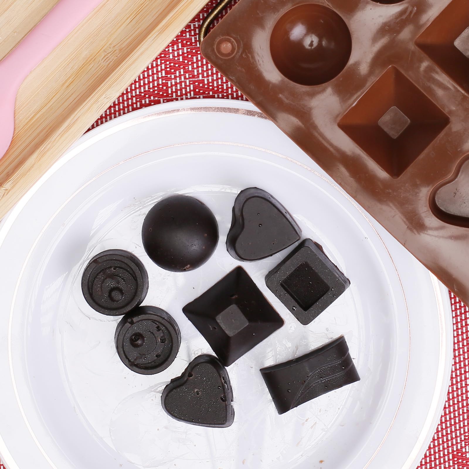 Chocolate Molds Silicone with 30 Cavities 6 Different Shapes for Making Larger Chocolate/Candy/Gummy/Cake Décor for Wedding Party & Celebration