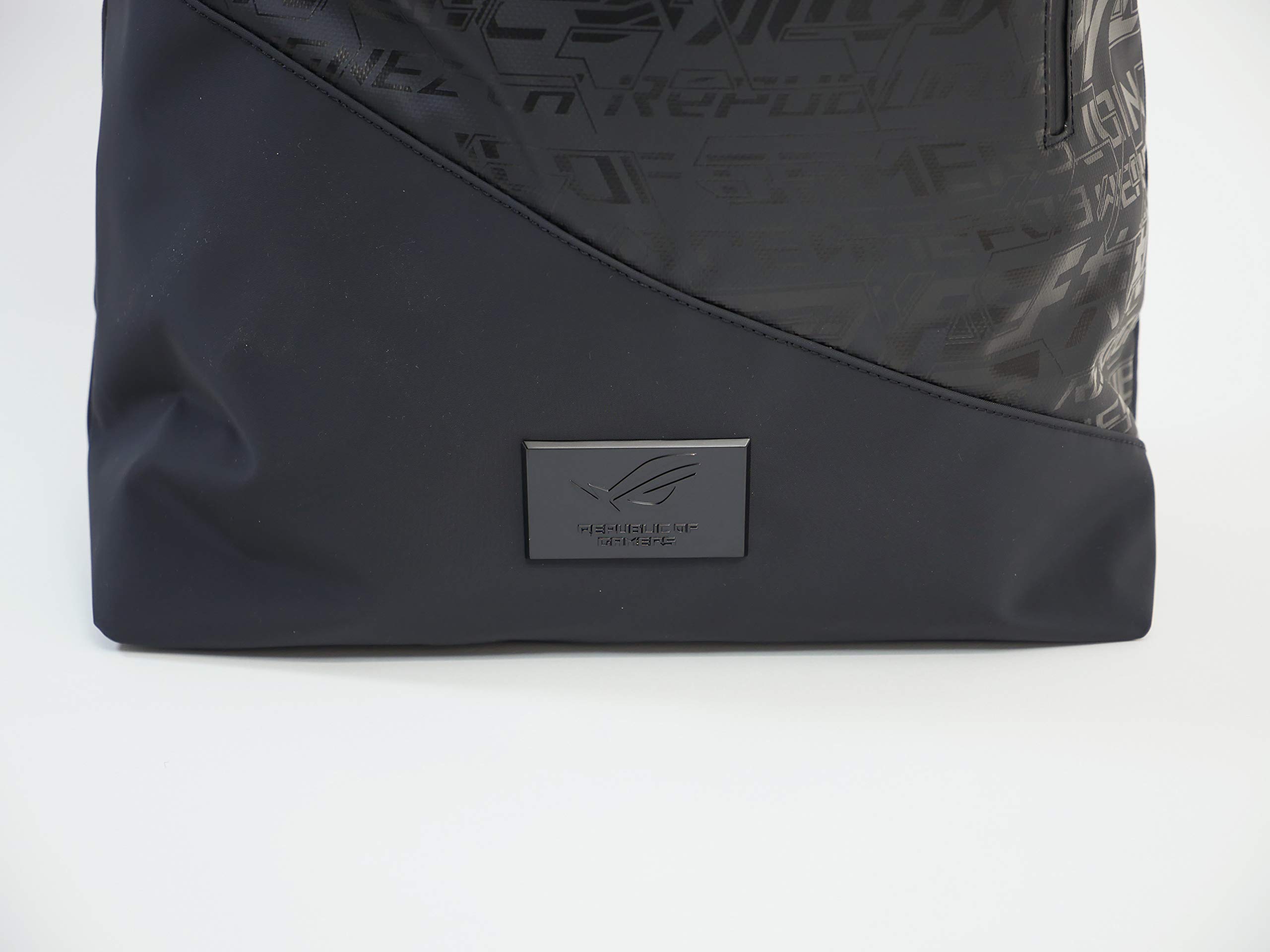 ASUS ROG Voyager Backpack