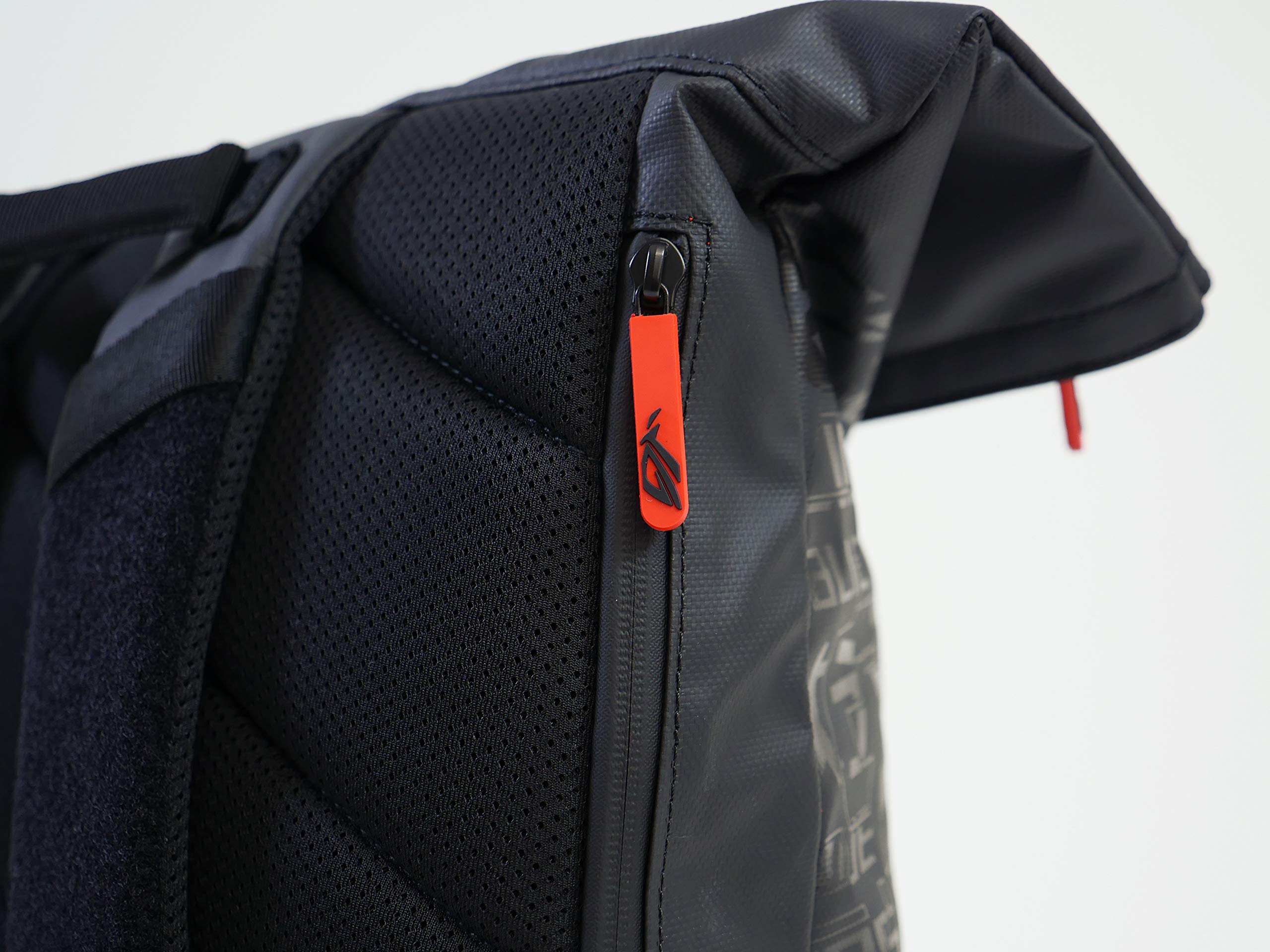 ASUS ROG Voyager Backpack