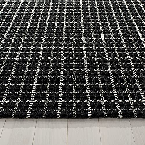 SAFAVIEH South Hampton Collection 4' x 6' Black SHA241B Handmade Flatweave Grid Area Rug