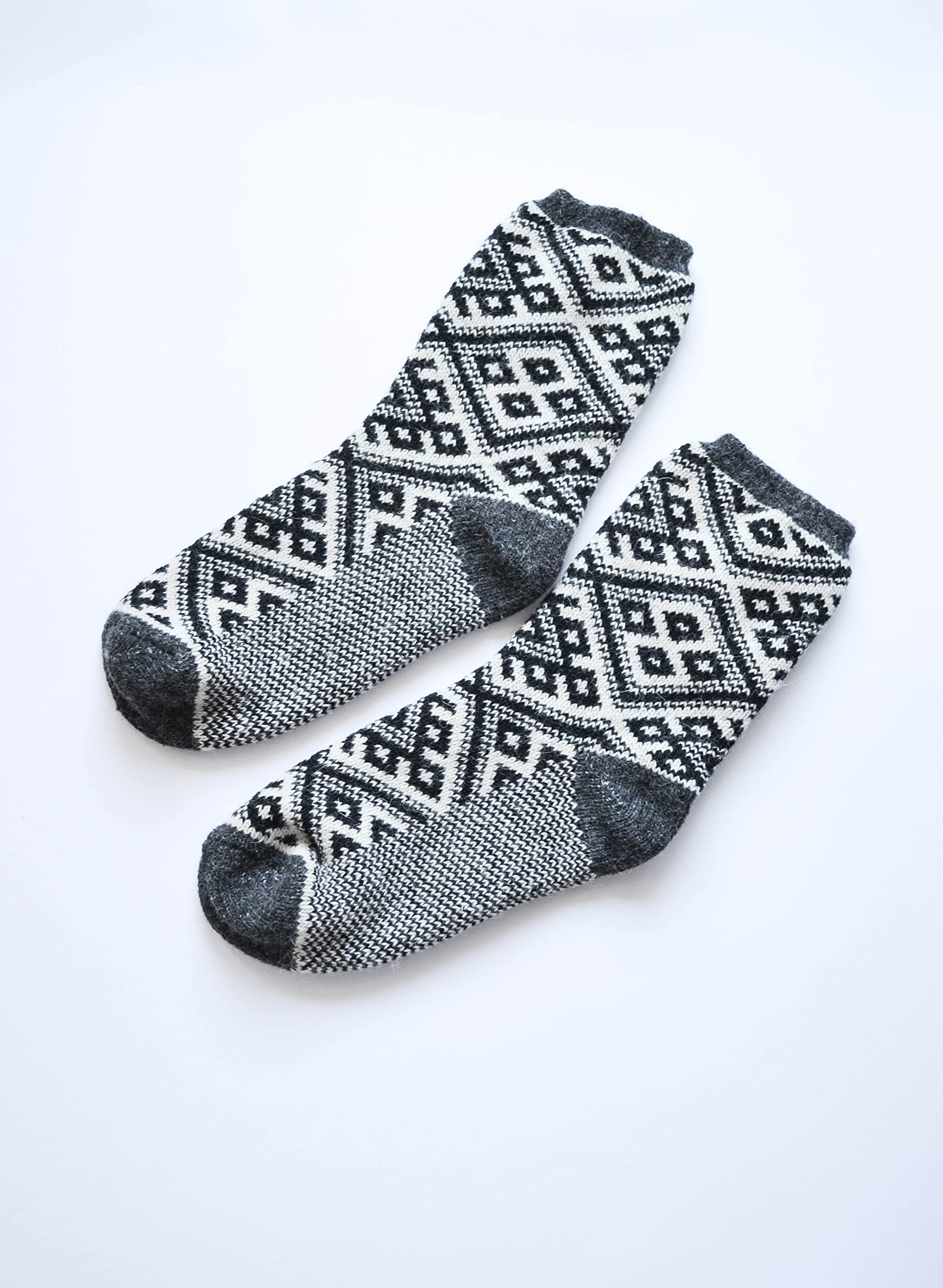 Hand knit socks for men 100% Wool men Warm Woolen Knitted size 9-12.L
