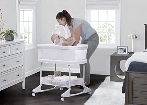 Delta Children SleepCool Rocking Bassinet with Airflow Mesh, Pink Fresco