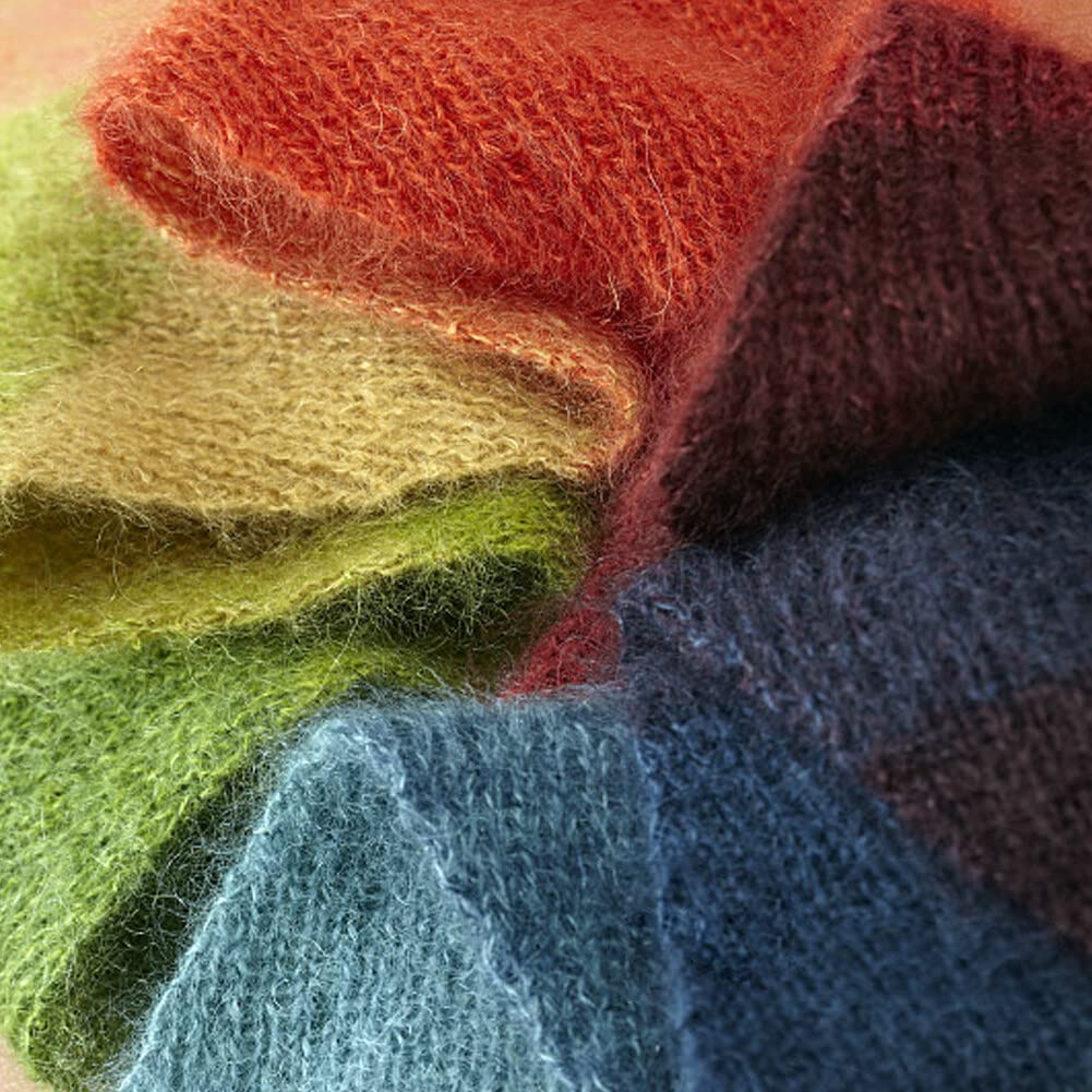 3 Skeins Colorful Soft Yarn, 400 Meters/437yd Gradient Multi Color Warm Wool Yarn Single-Layer Knitting Yarns for Knitting and Crocheting DIY Crafting Scarf Shawl Hat Sweater Coat
