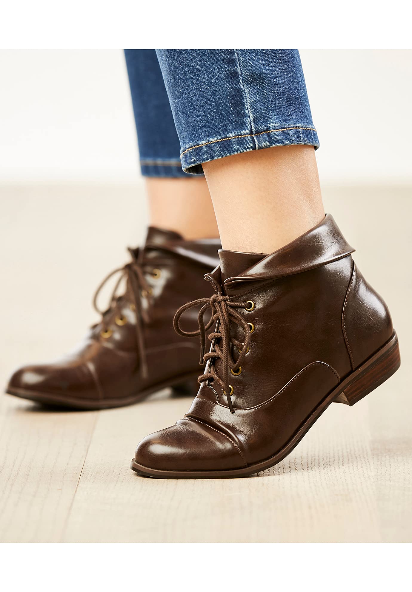 Comfortview Darcy Bootie Lace-Up Short Ankle Boot Women's Winter Shoes (Wide Widths Available) - 8 1/2 W, Black