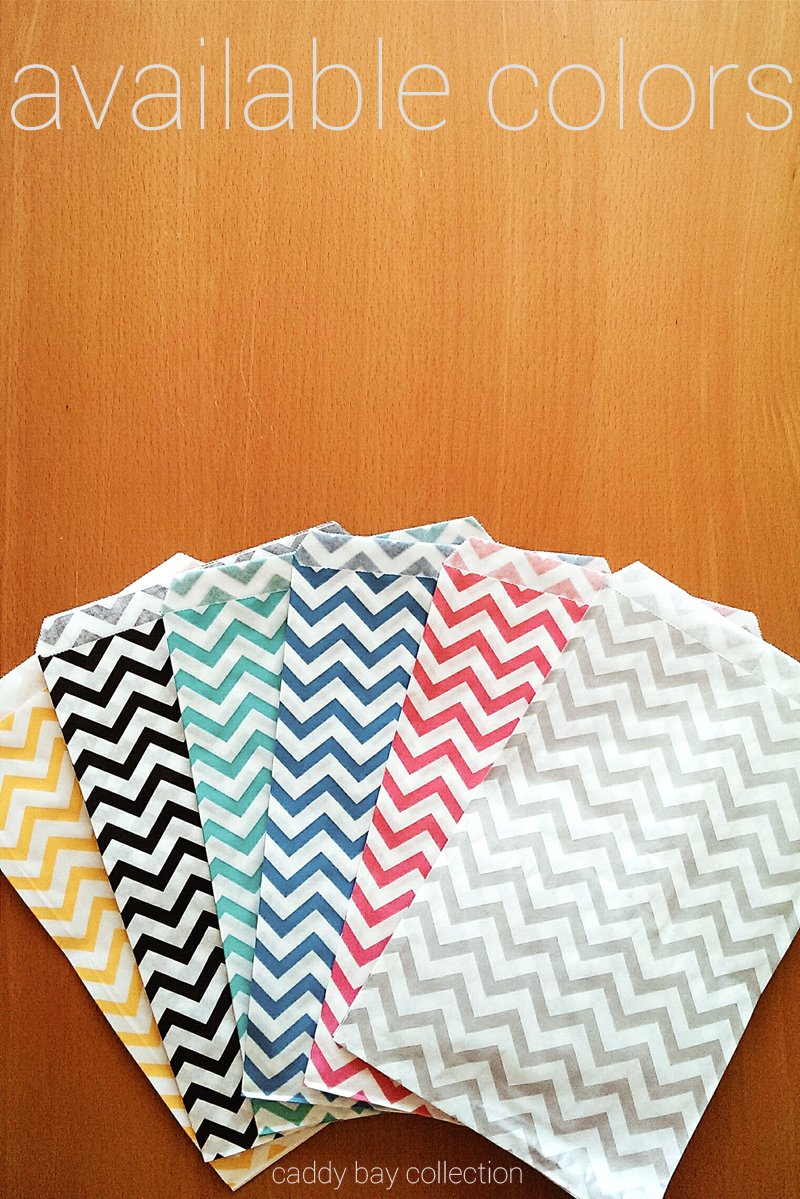 200 pcs Black Chevron Paper Gift Bags Shopping Sales Tote Bags 6" x 9" Black and White Zig Zag Design-Caddy Bay Collection