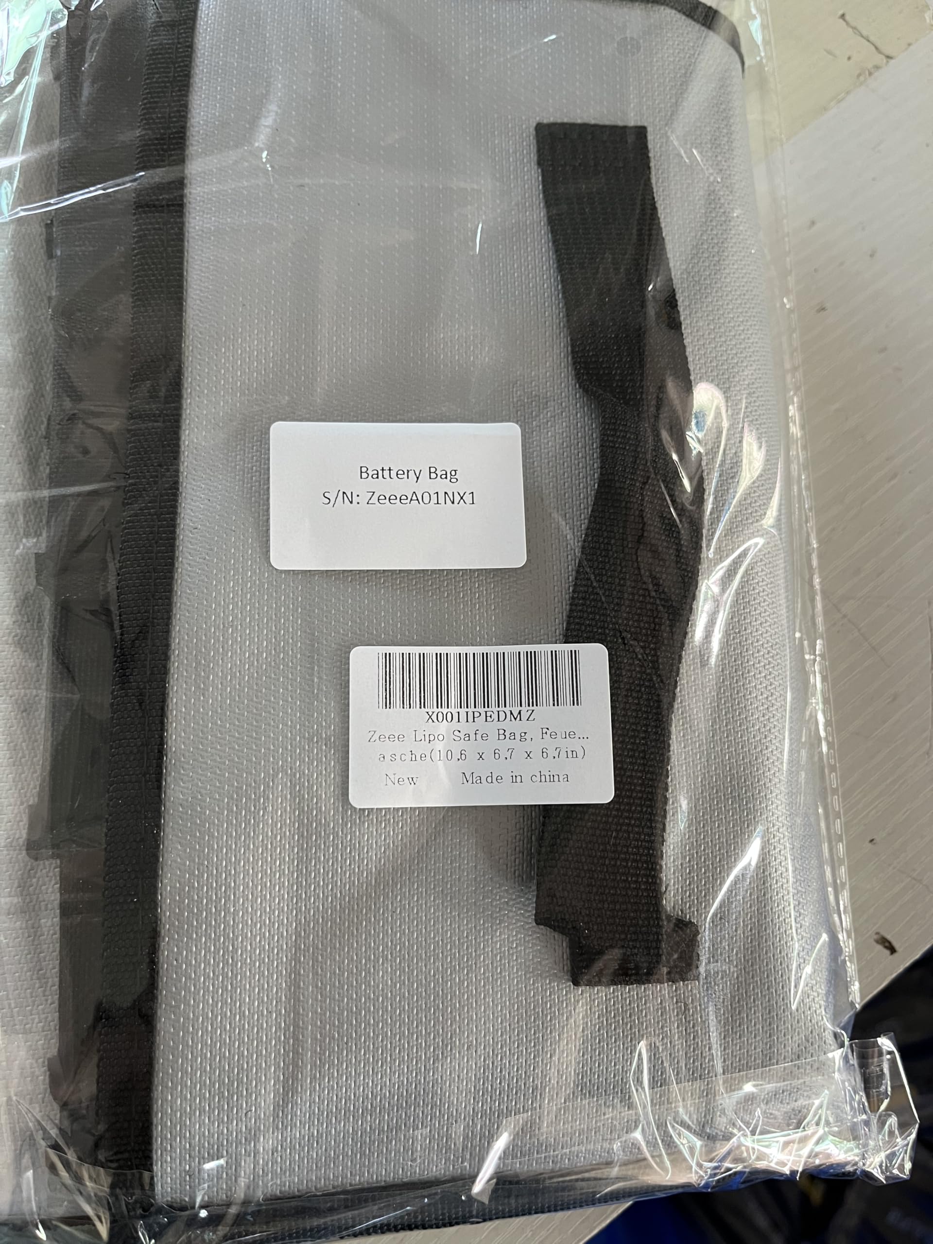 Zeee Lipo Safe Bag Battery Fireproof Bag Large Capacity Storage Guard Battery Safe Pouch for Storage Charging - 10 Cell Adjustable Battery Safe Bag(10.6x6.7x6.7in)