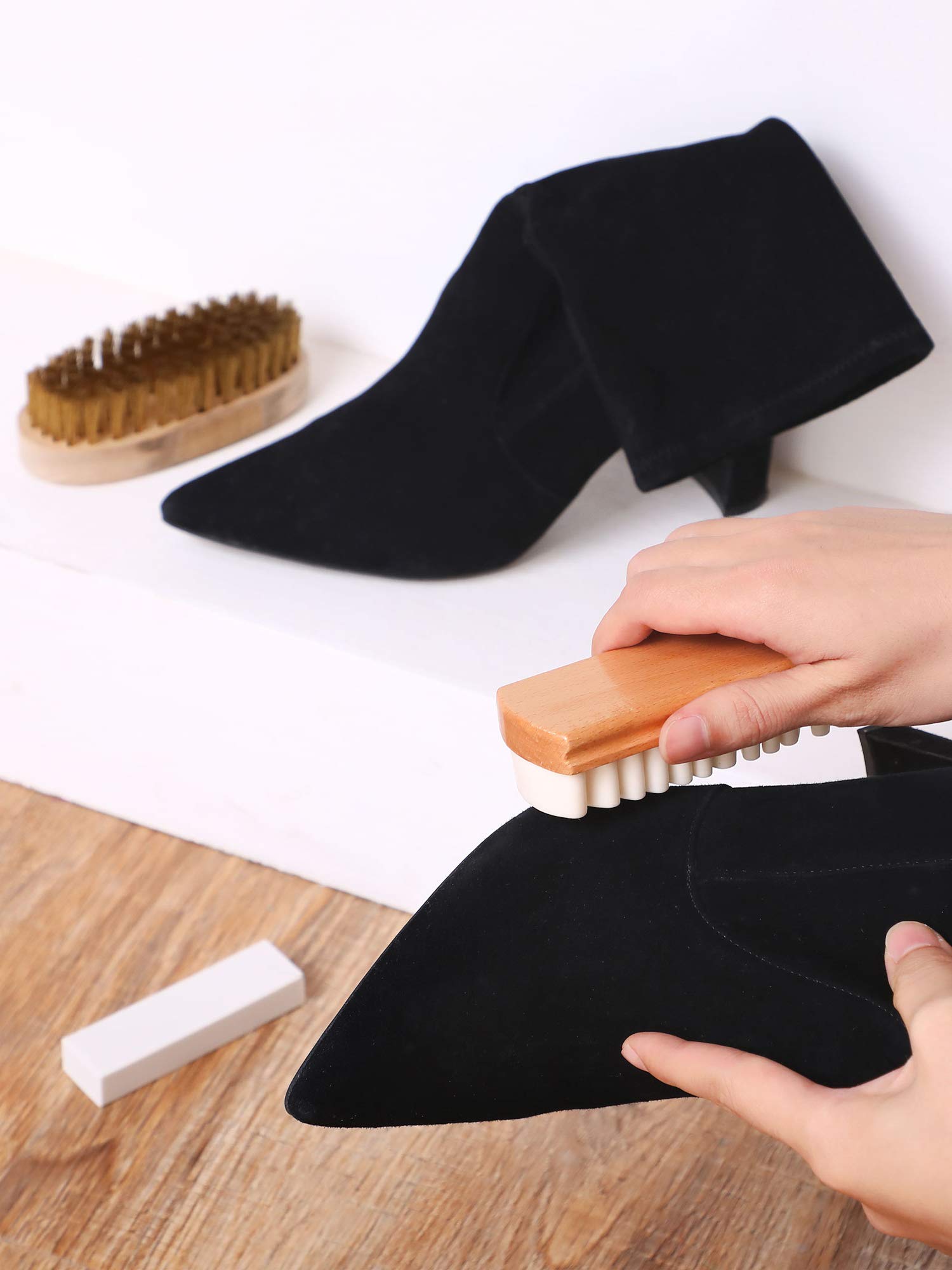 YoungJoy 4 Pcs Shoes Shine Dauber Suede Brush Nubuck Cleaner Crepe Applicators Suede Eraser Set(B)