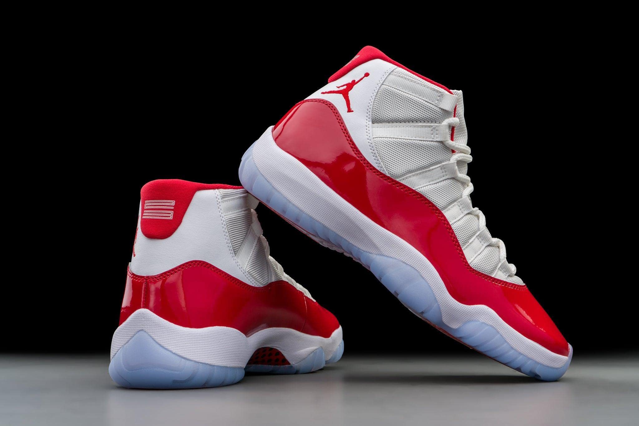 Jordan Mens Air 11 CT8012 116 Cherry 2022 - Size 10.5 for Basketball
