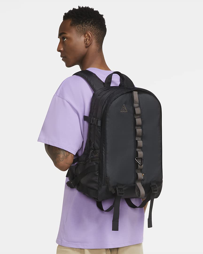 Nike ACG Karst Backpack 29 L (Black/Dark Smoke Grey/Ironstone, One Size)