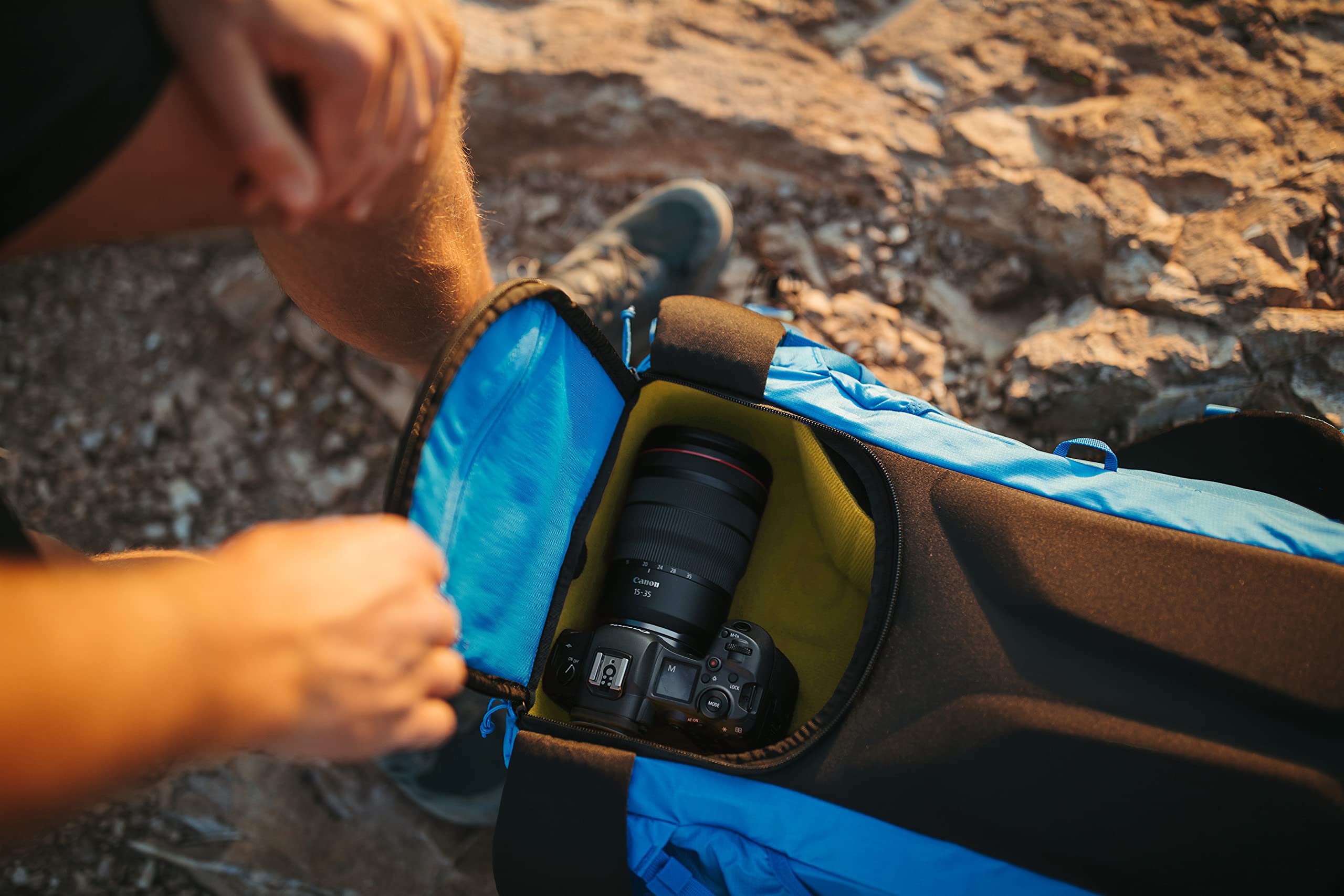 Strohl Mountain Ultra Light 45L Hiking Backpack & Camera Bag (Medium Size in Black)