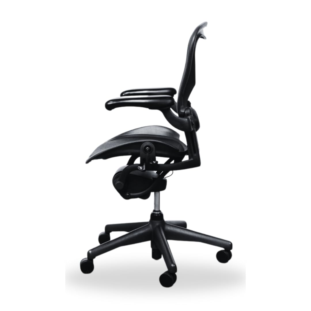 Aeron Herman Miller Office Chair Size B | Fully Adjustable with All Features Included| Quick and Easy Assembly| Renewed| 10 Year Warranty| Hardwood Floor Roller Blade Style Wheels Included