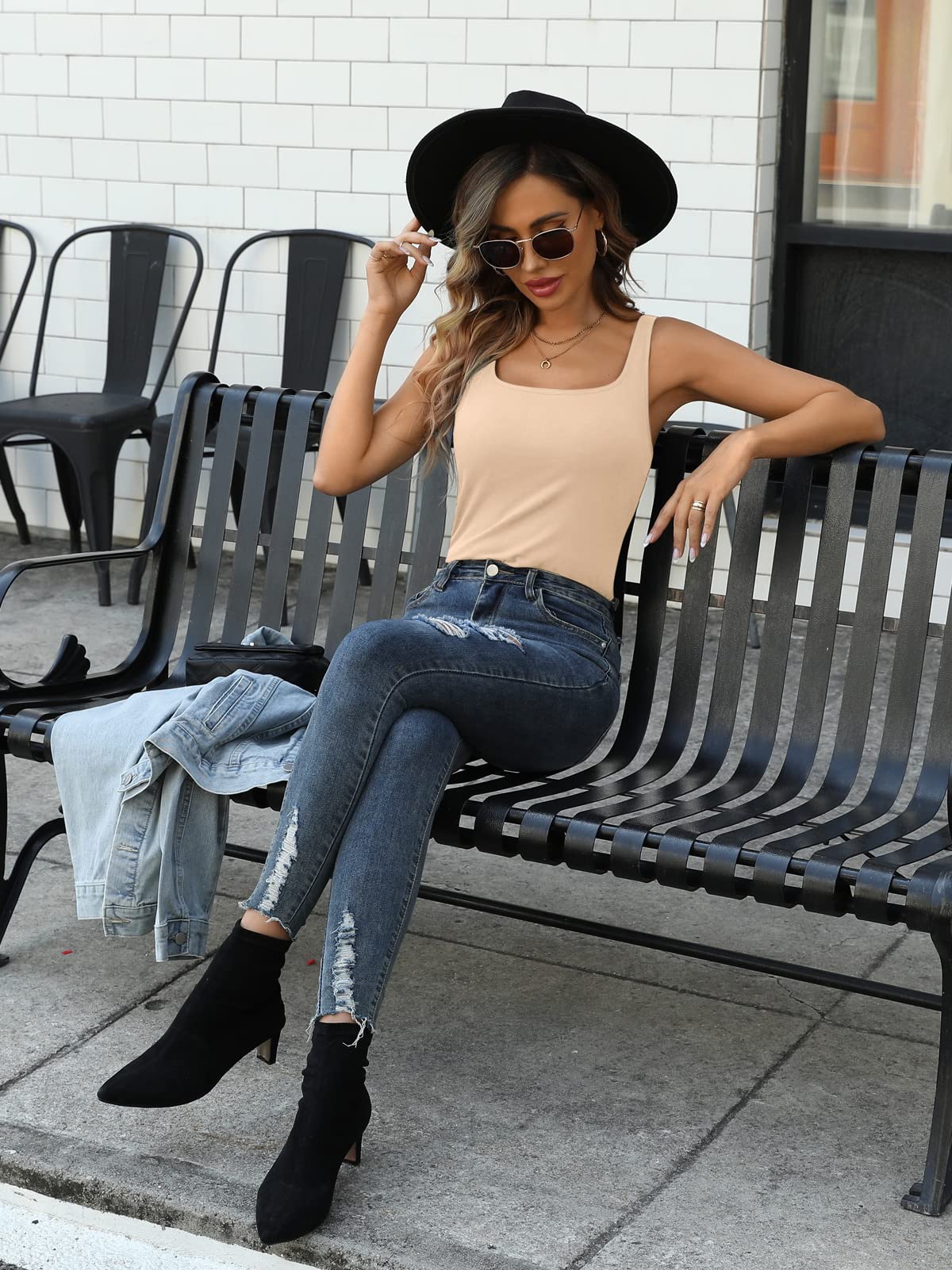 V FOR CITY Women's Built-in Bra Tank Adjustable Wide Strap Camisole Tops Scoop Neck Cotton Cami Shirts M