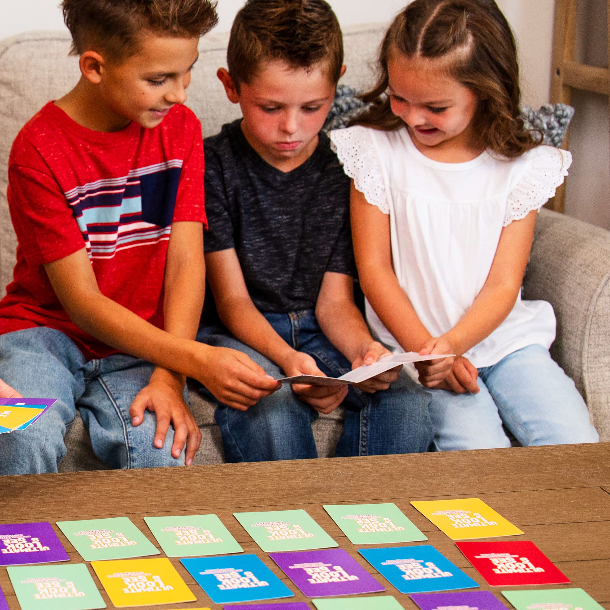 JOiFULi Look and See Scavenger Hunt Indoor Outdoor Card Game for Kids