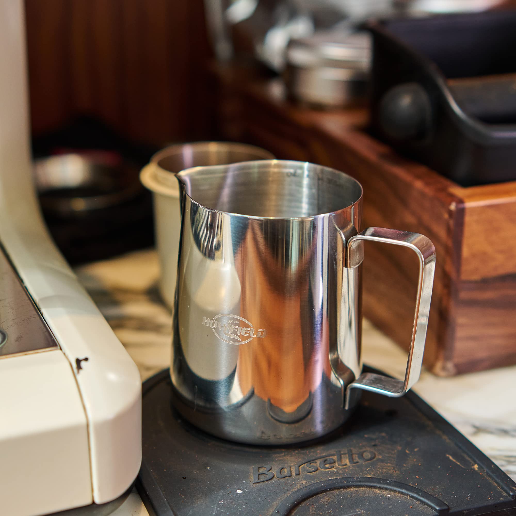 Stainless Steel Milk Frothing Pitcher - Milk Frothing Jug for Cappuccino, Barista Milk Frothing Pitcher Parent (none, 20OZ)