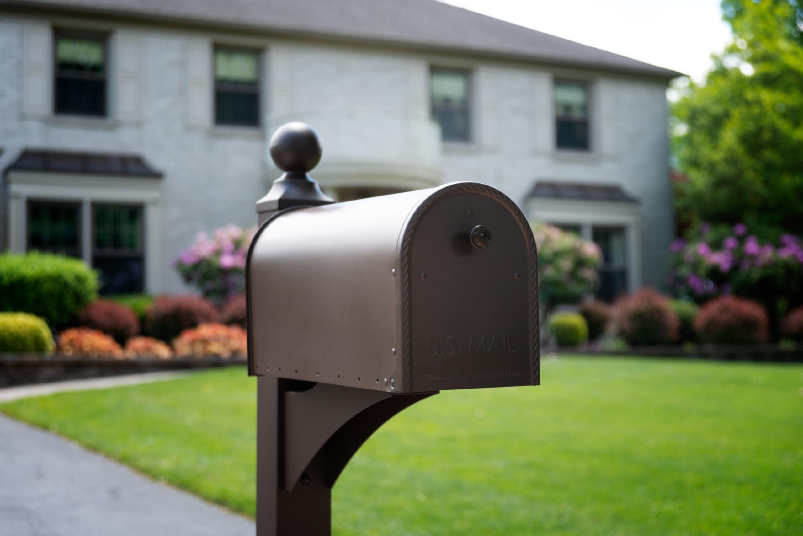 Architectural Mailboxes Landover Aluminum Mailbox Post, Venetian Bronze