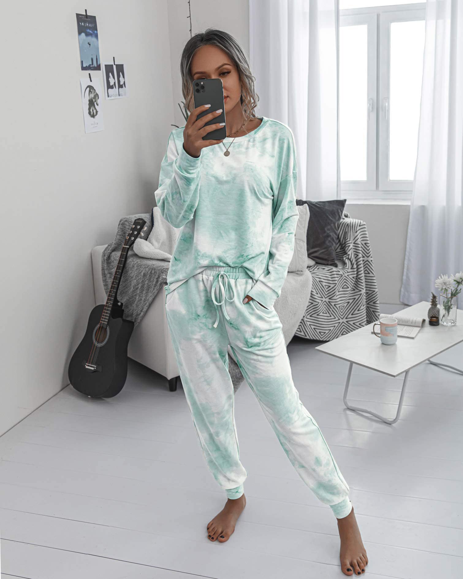 PRETTYGARDEN Women's Tie Dye Two Piece Pajamas Set Casual Long Sleeve Sweatshirt with Long Pants Loungewear (Green,X-Large)