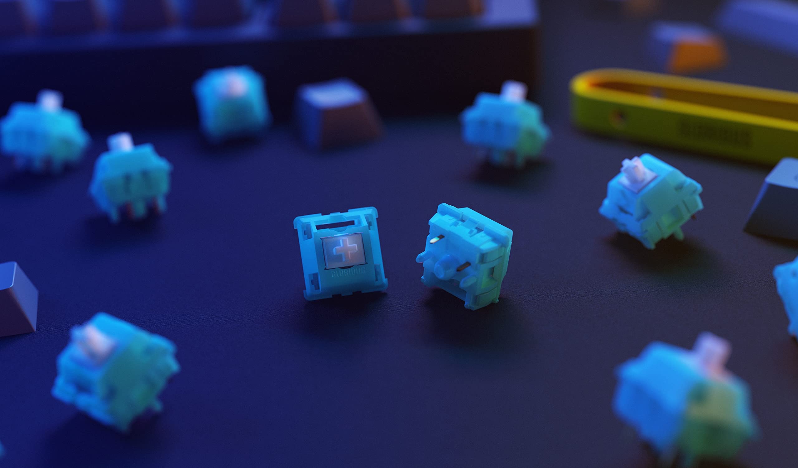 Glorious Lynx Switch (LUBED) - 36x Linear PCB Mounted 5 pin Switches for Mechanical Keyboard - Linear Keyboard Switches - Pre Lubed Switches