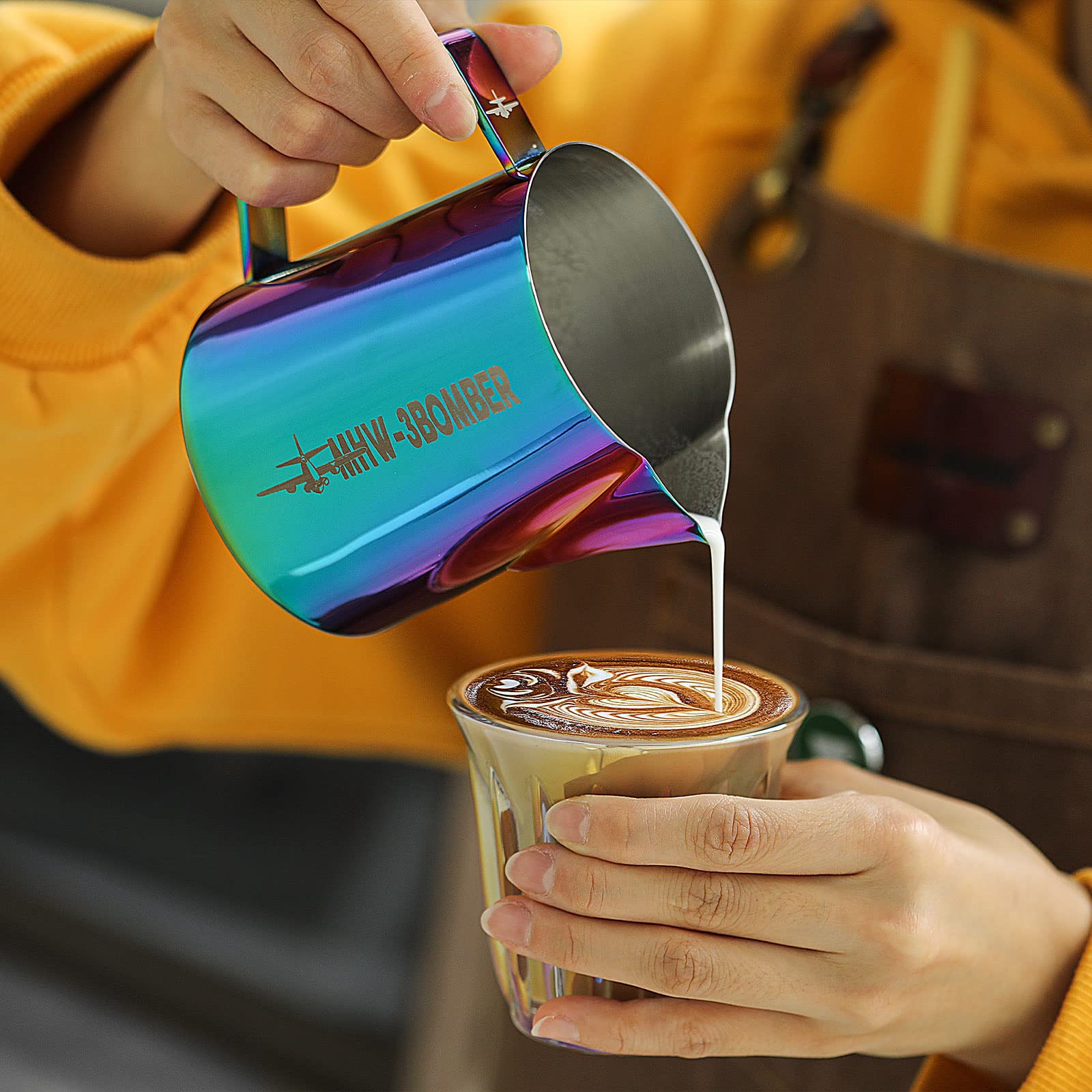 MHW-3BOMBER Milk Frothing Pitcher 16.9oz/500ml Latte Art Pitcher Stainless Steel Espresso Steaming Pitcher Colorful Barista Milk Jug P5911C
