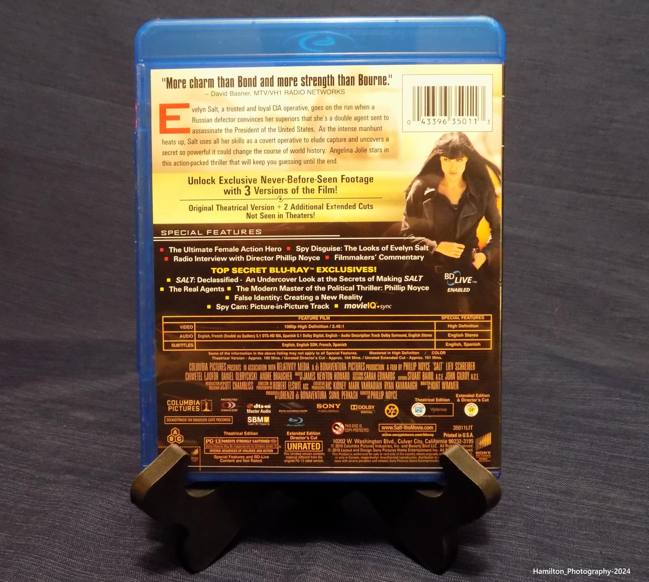 Salt (Deluxe Unrated Edition) [Blu-ray]
