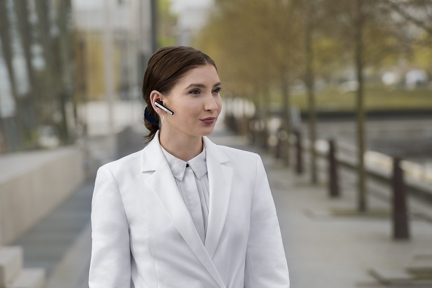 Jabra Talk 45 Bluetooth Headset for High Definition Hands-Free Calls with Dual Mic Noise Cancellation, 1-Touch Voice Activation and Streaming Multimedia (Renewed)