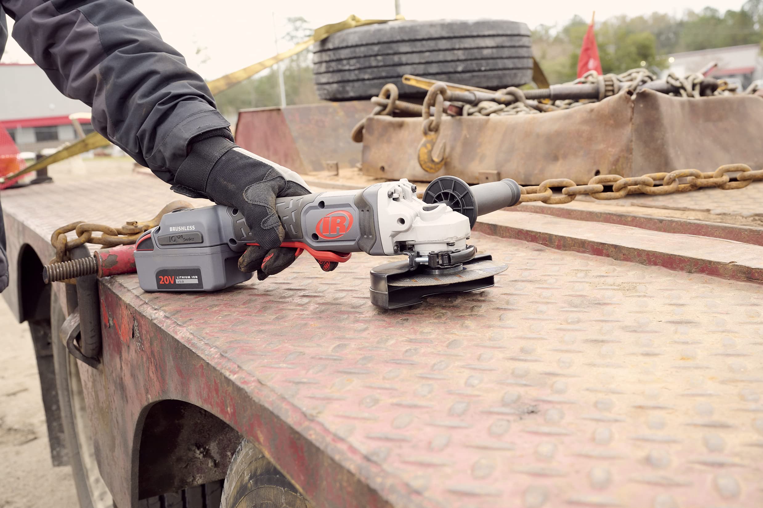 Ingersoll Rand G5351-K22-20V Cordless Angle Grinder and Cut-off Tool, 2 Battery Kit, 8000 RPM, 1HP, 4.5" Wheel