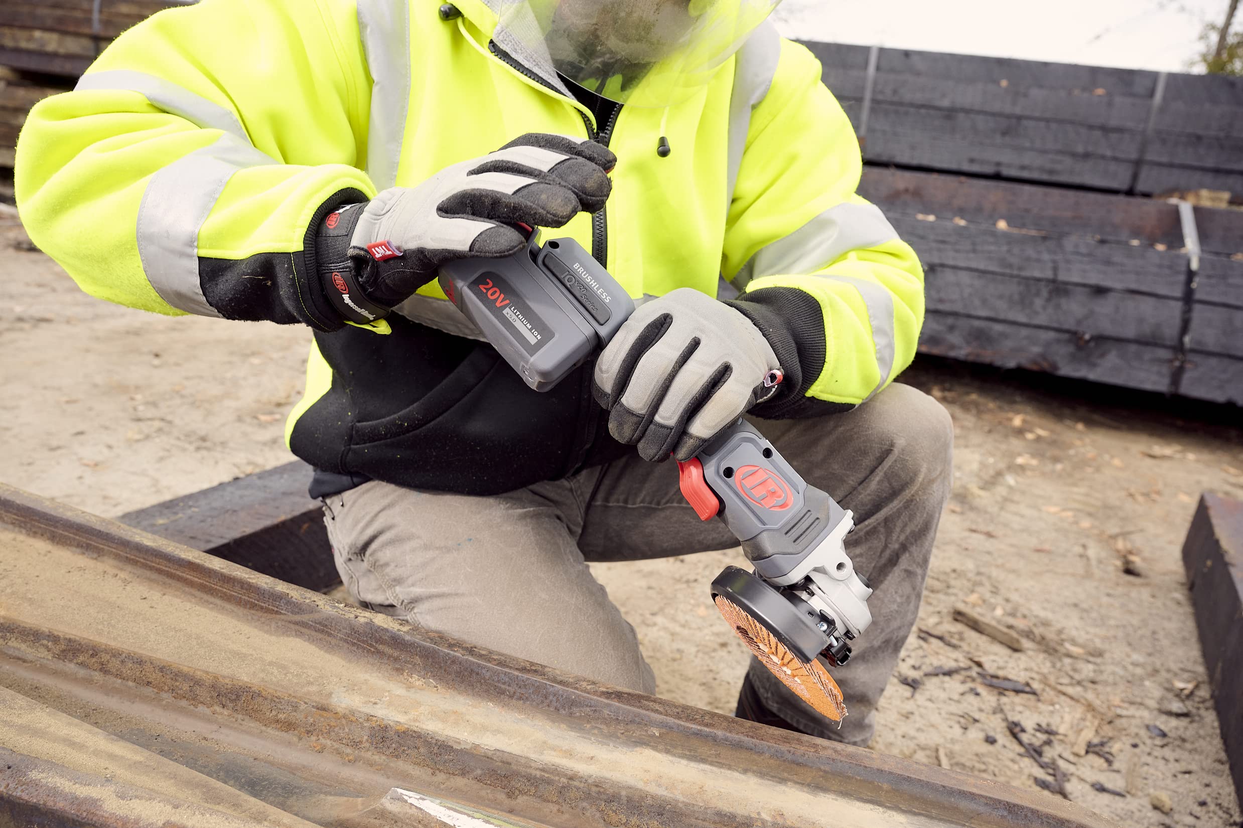 Ingersoll Rand G5351-K22-20V Cordless Angle Grinder and Cut-off Tool, 2 Battery Kit, 8000 RPM, 1HP, 4.5" Wheel