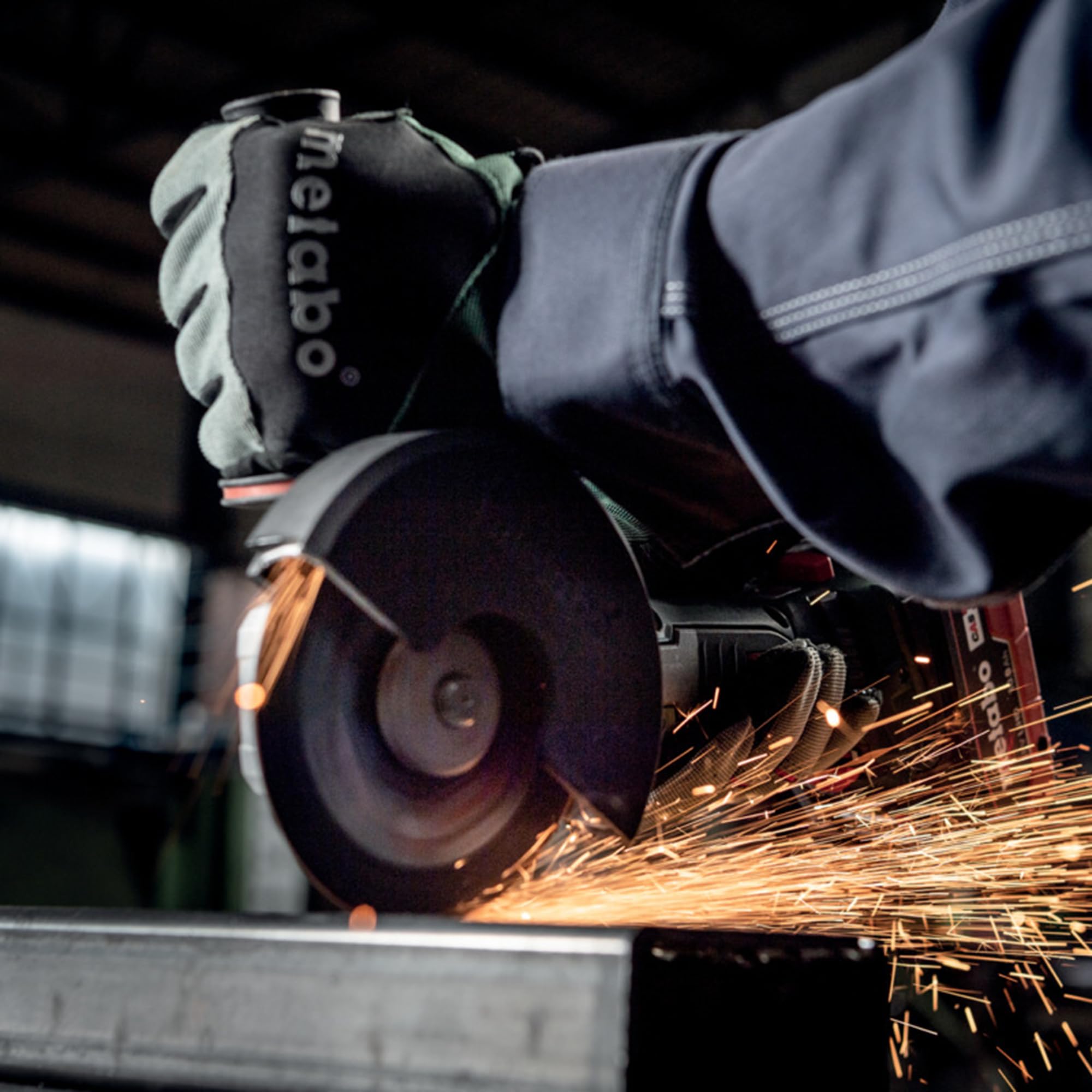 Metabo 18V Cordless 4-1/2-Inch / 5-Inch Angle Grinder Kit | (2) 18V 5.5 Ah Batteries | Brushless | Safety Features: Mechanical Safety Clutch, Brake, Paddle Switch | WPB 18 LT BL 11-125 Quick Kit