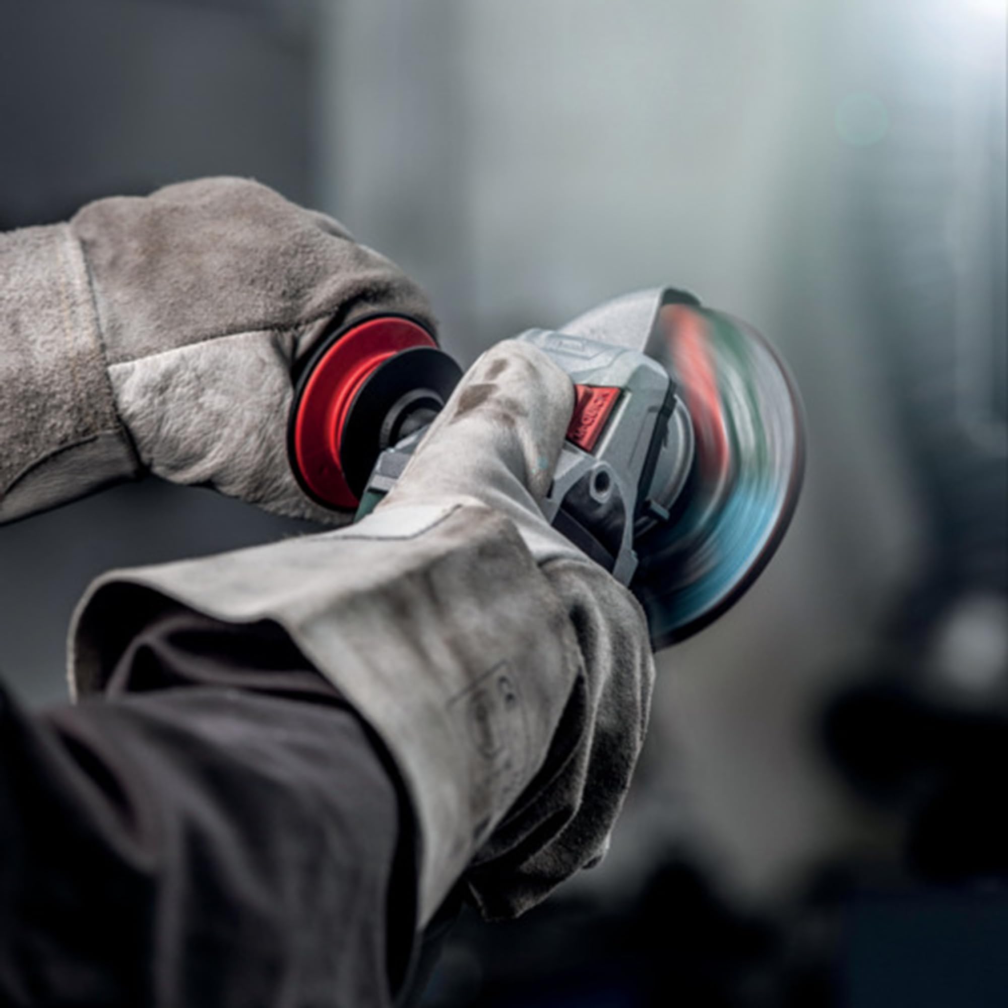 Metabo 18V Cordless 4-1/2-Inch / 5-Inch Angle Grinder Kit | (2) 18V 5.5 Ah Batteries | Brushless | Safety Features: Mechanical Safety Clutch, Brake, Paddle Switch | WPB 18 LT BL 11-125 Quick Kit