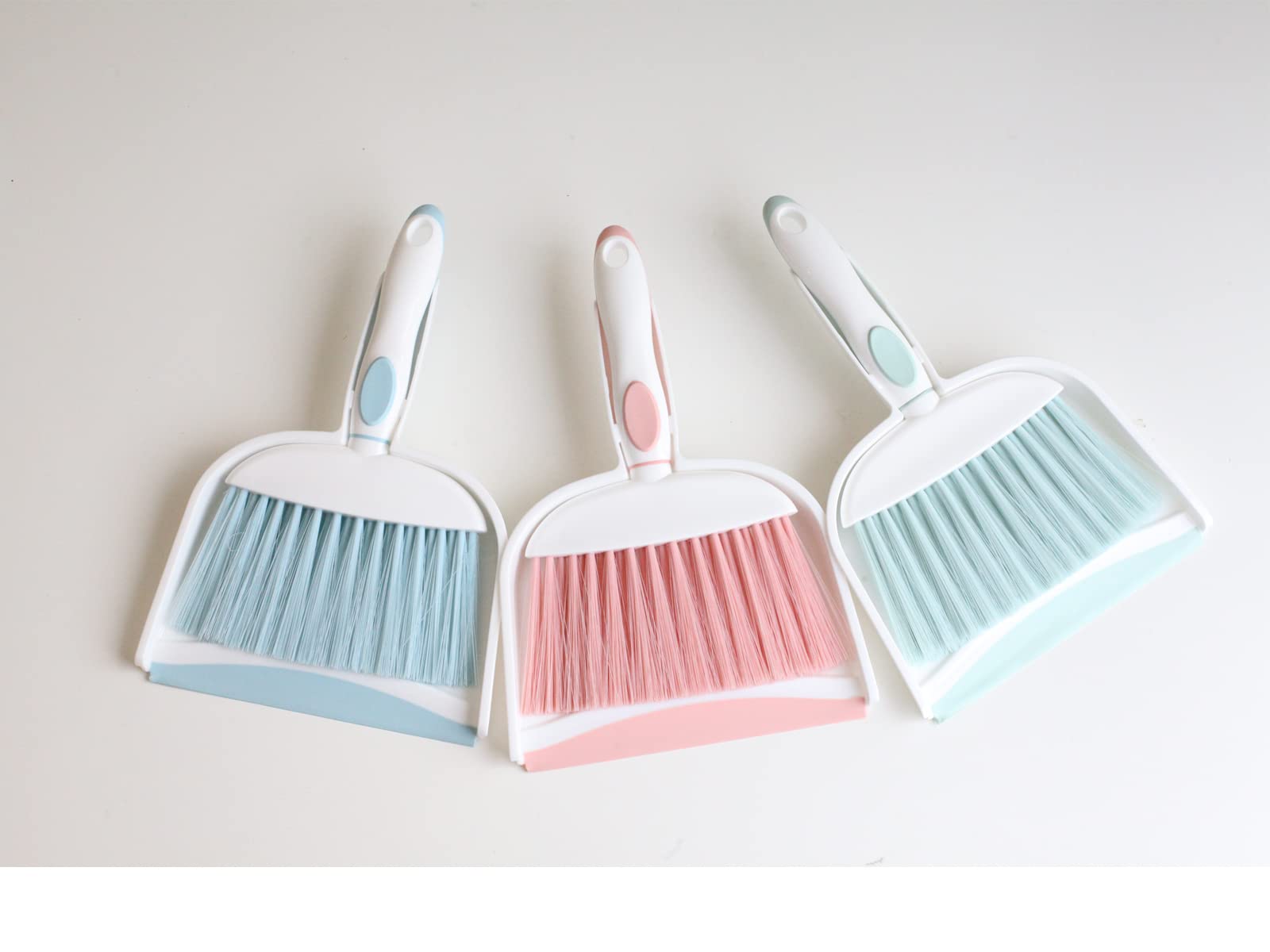 BSMstone Mini Broom and Dustpan Set-Mini Whisk Set for Desk, Housekeeping, Office, Kitchen, Pet Nest, etc.,Daily Cleaning Necessity Plastic Mini Dustpan Set (Pink)