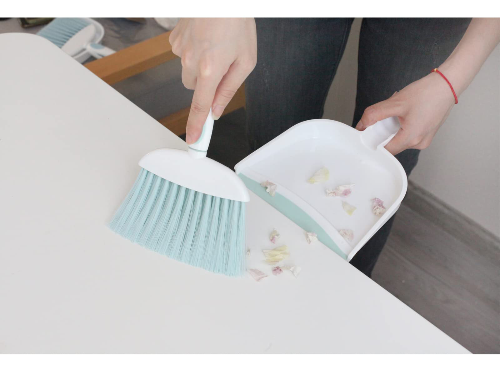 BSMstone Mini Broom and Dustpan Set-Mini Whisk Set for Desk, Housekeeping, Office, Kitchen, Pet Nest, etc.,Daily Cleaning Necessity Plastic Mini Dustpan Set (Pink)