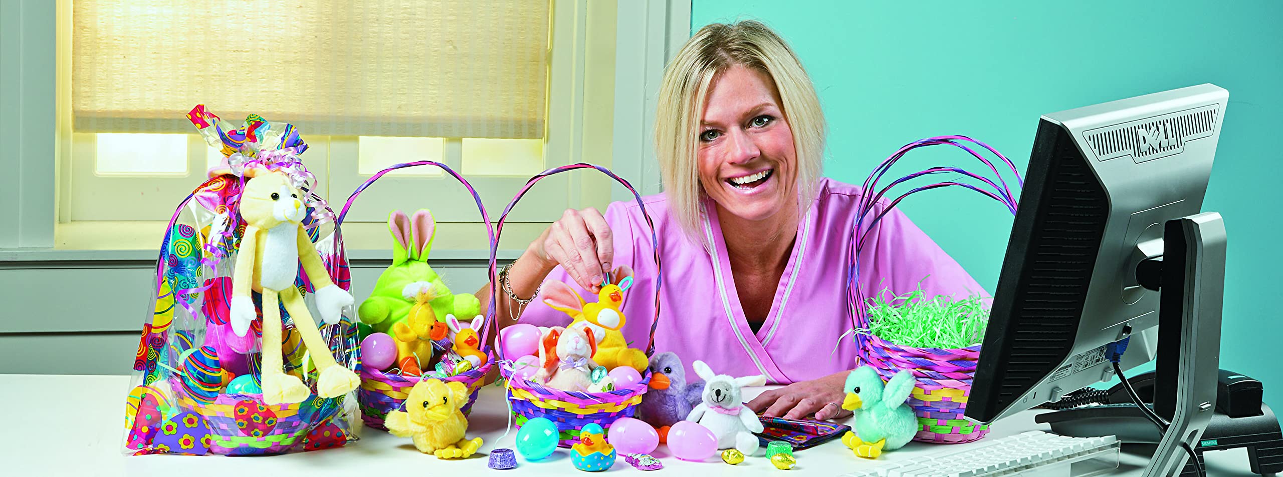 Easter Basket Bags (12 Pack) 17 3/4" Cellophane