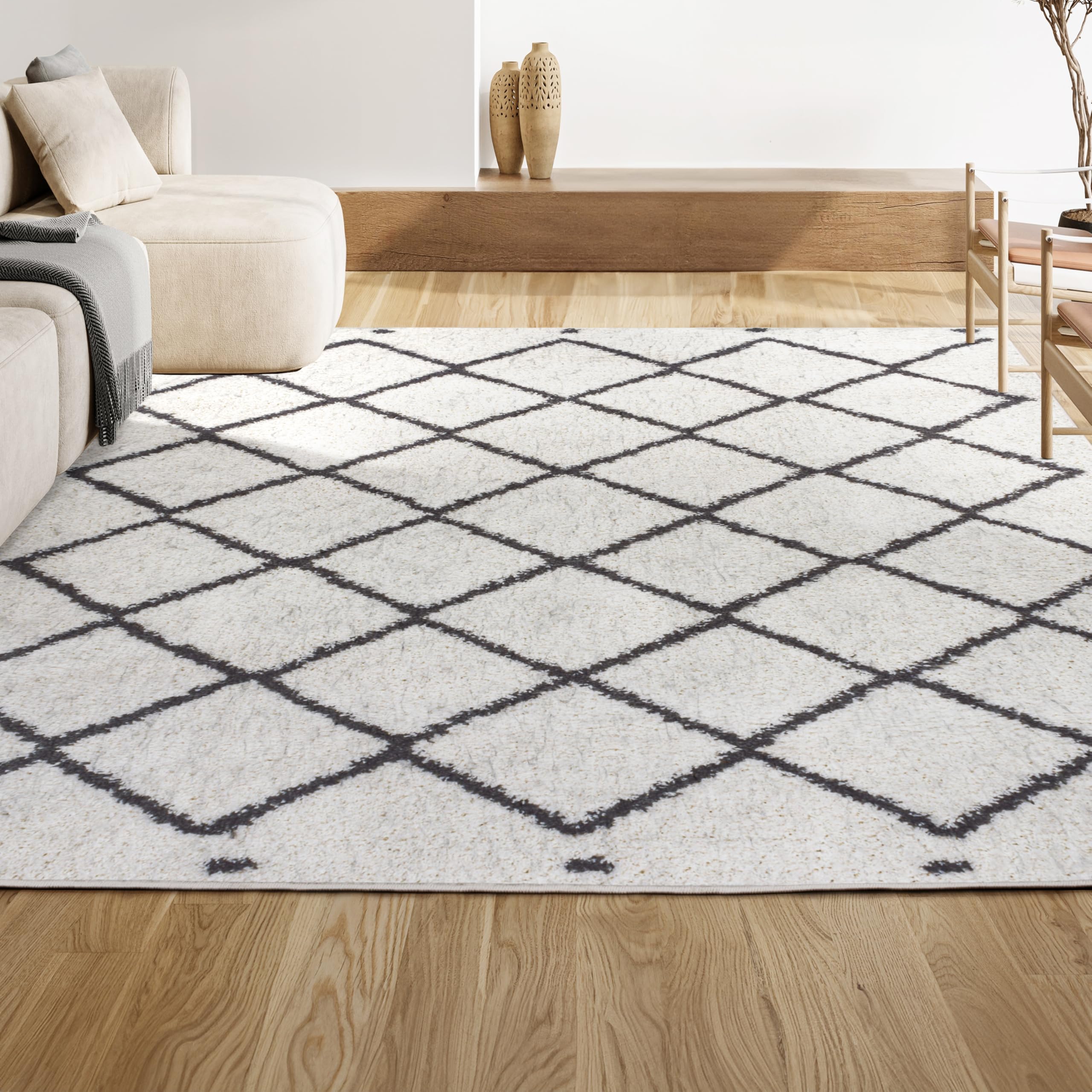 JONATHAN Y MOH410A-5 Cami Moroccan Style Diamond Shag Indoor Area-Rug Bohemian Contemporary Geometric Easy-Cleaning Bedroom Kitchen Living Room Non Shedding, 5 X 8, White/Black